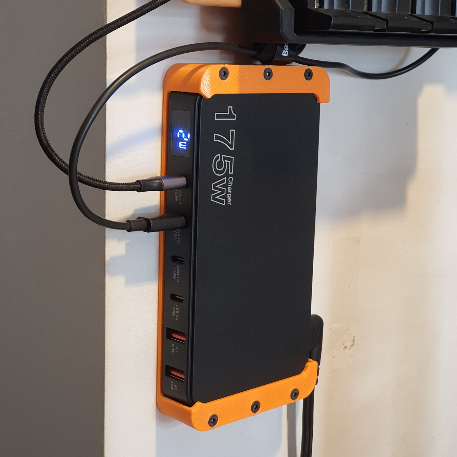 How to use USB-C PD Charger on Old Laptop - Simply Maker