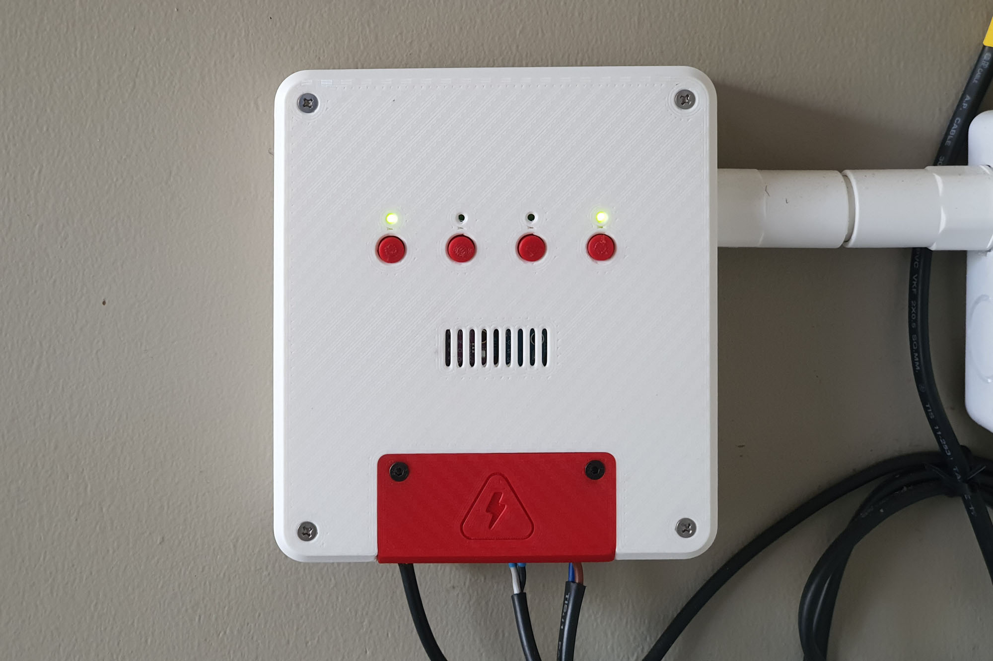 [3D Print] ESP32 4-Channel Relay Module Enclosure - Simply Maker