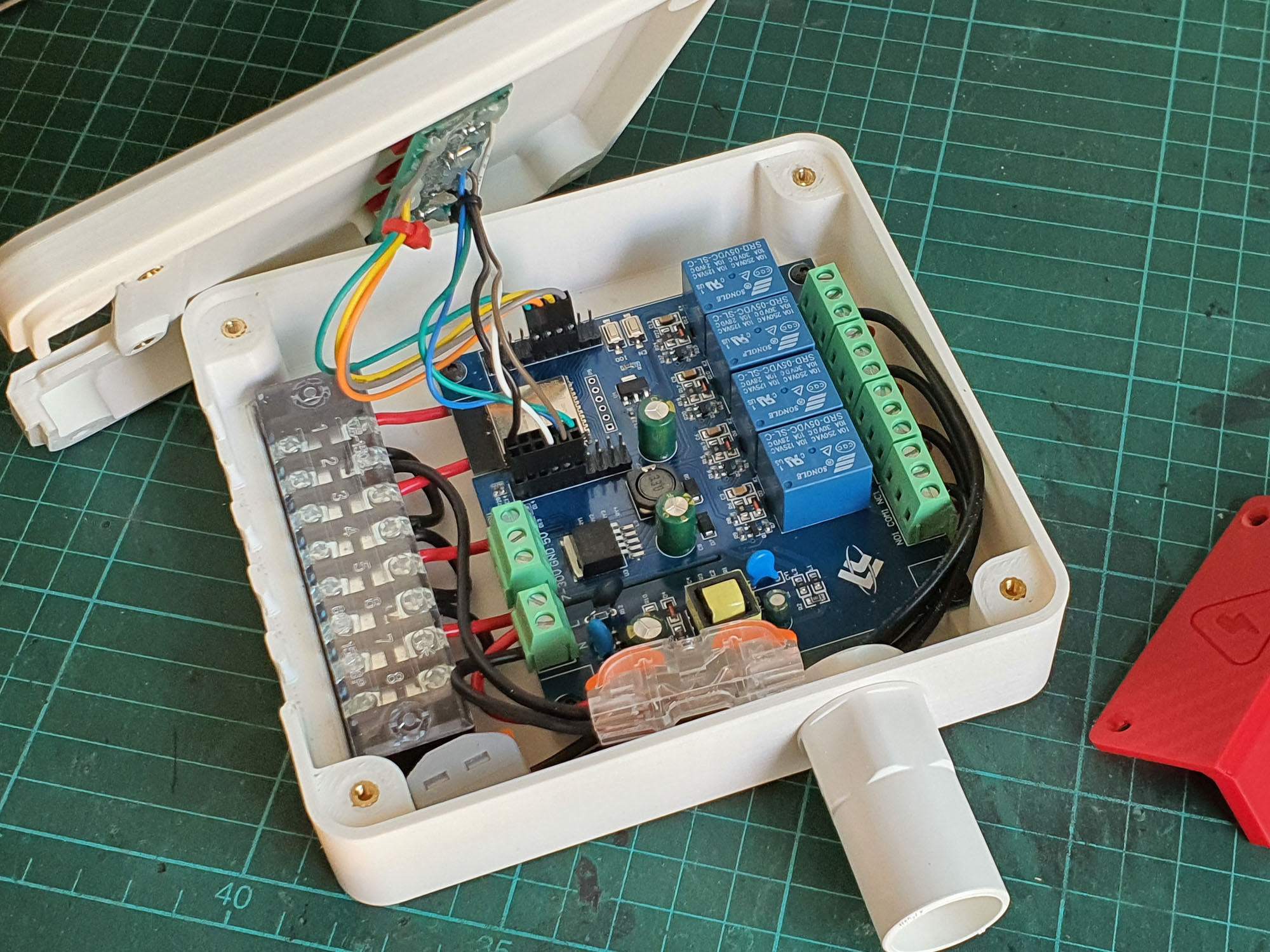 [3D Print] ESP32 4-Channel Relay Module Enclosure - Simply Maker